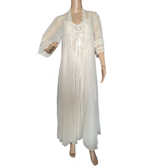 Vintage | Intimates & Sleepwear | Vintage Ilise Stevens Peignoir ...